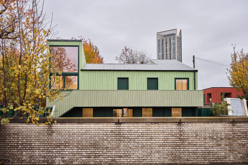 The Hithe is a low-cost demountable business incubator space in ...