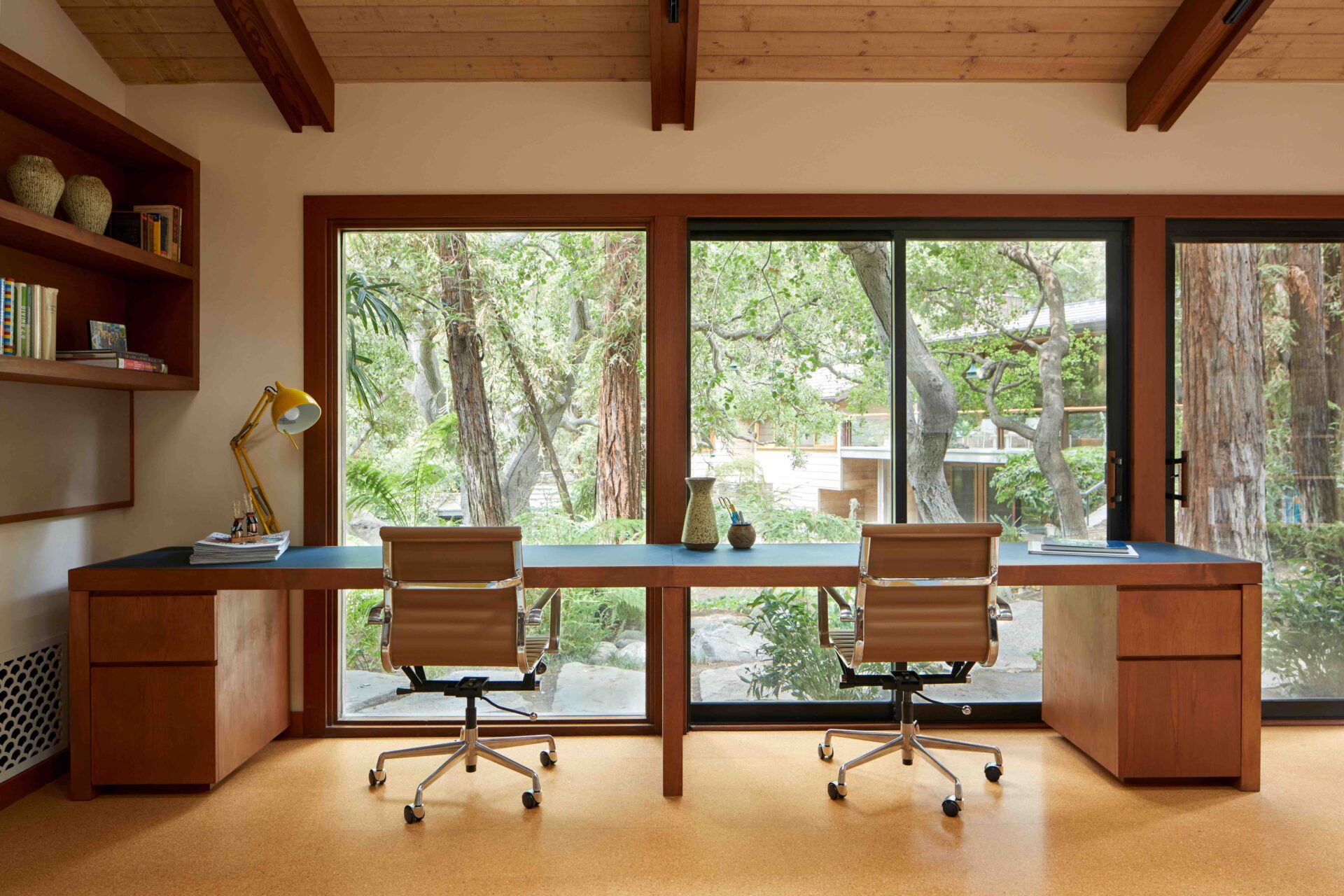 A former artist’s studio is transformed into an intimate office space ...